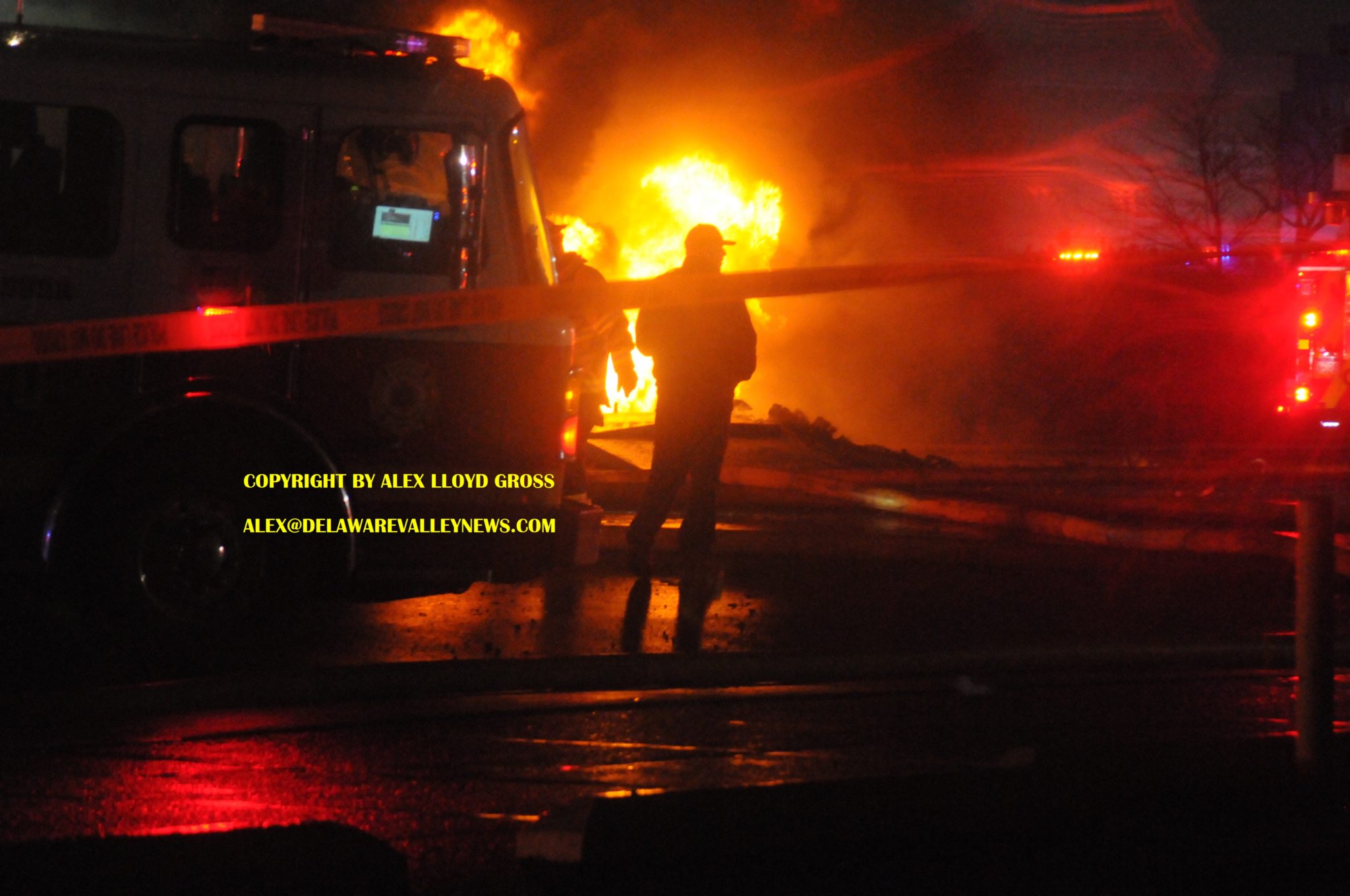 Private Plane Crashes Onto Cottman Avenue. – Delaware Valley News